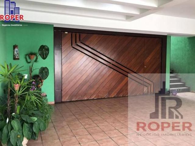 EXCELENTE SOBRADO NO ALTO DA MOÓCA COM PISCINA, ESCRITÓRIO E 8 VAGAS COBERTAS!