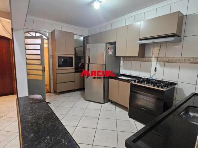 Excelente Sobrado no Bairro do Residencial União proxima faculdade Anhanquera