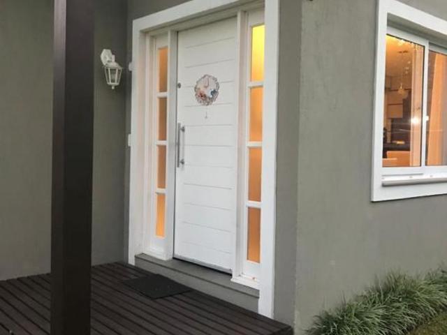 Excelente sobrado no bairro Vila Suzana/Canela
