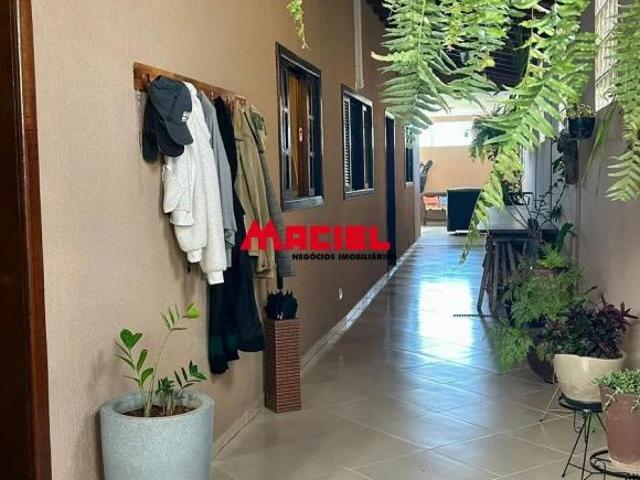 EXCELENTE SOBRADO NO BAIRRO VISTA LINDA | 3 DORM | 2 SUÍTES | VARANDA COM VISTA PRIVILEGIADA