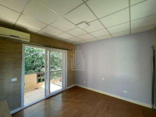 Excelente sobrado no Condomínio Residencial Country Iguaçu em Foz do Iguaçu