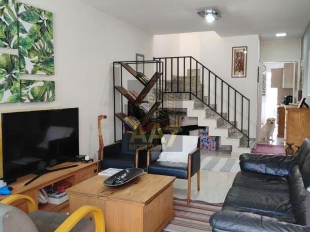 EXCELENTE SOBRADO NO JARDIM ESTER