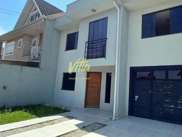 Excelente sobrado no melhor bairro de Araucária. 4 dormitórios sendo 1 suíte, 116m², localização pri