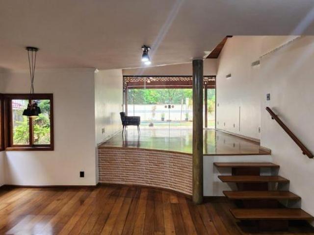 Excelente sobrado no Parque dos Príncipes de 250 m², com piscina e churrasqueira