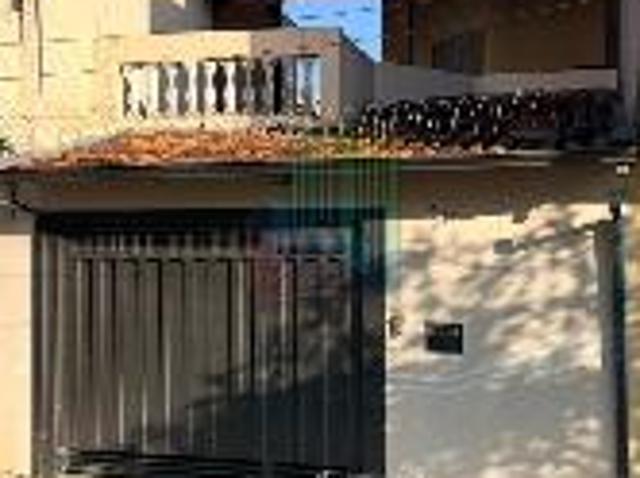 Excelente sobrado para locação com 3 dormitórios, sendo 1 suíte com churrasqueira e varanda na Vila Brasília São Carlos imóveis