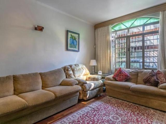 Excelente sobrado para venda em Cupecê com 3 quartos, sendo 1 suíte, 127m²
