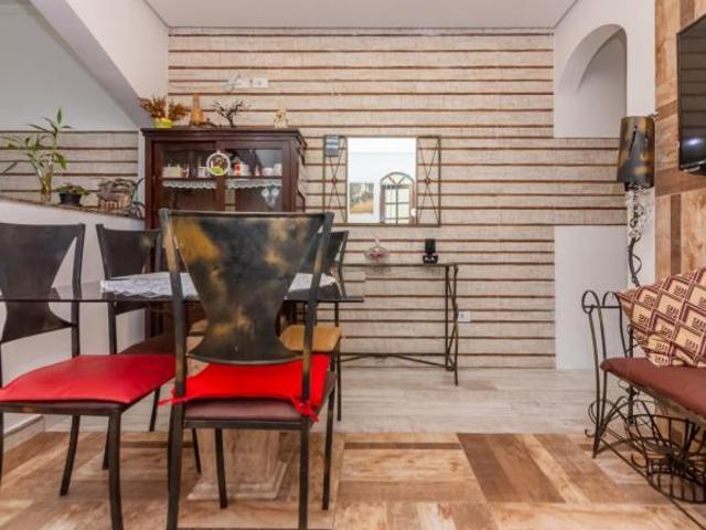 Versátil sobrado para venda em Vila Zat com 5 quartos, sendo 2 suítes, 200m² camilapadula#G2565