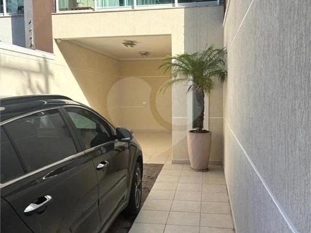 Casa à Venda na Parada Inglesa com 3 dormitórios, suíte, 3 vagas, Porteira Fechada e fina acabamento