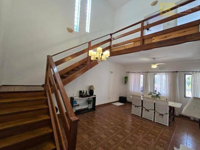 Excelente sobrado proximo da praia à venda com 5 quartos Cidade Nova Peruibe Peruíbe/SP