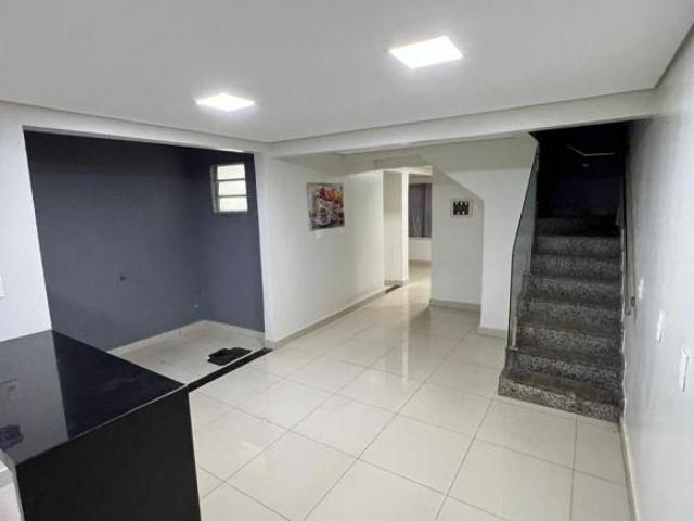 Excelente sobrado QN 01 Riacho Fundo 1 3Paviemntos Lote 75m² Oportunidade