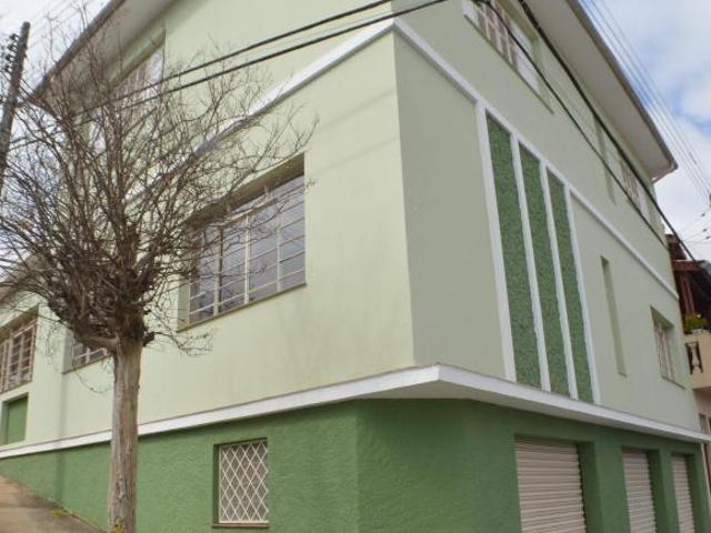 Excelente Sobrado rà venda, na região central de Bragança Paulista, São Paulo com perfil residencia