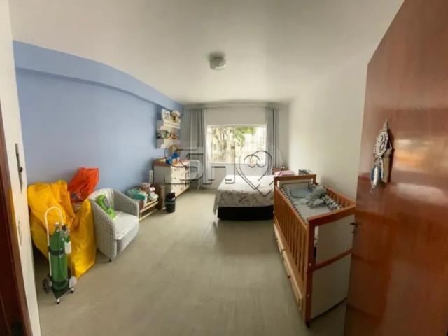Excelente Sobrado Residencial