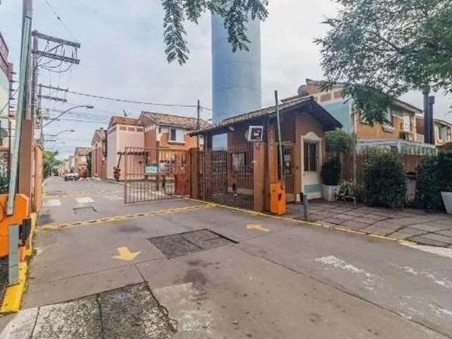 Excelente sobrado semi mobiliado com 95m²