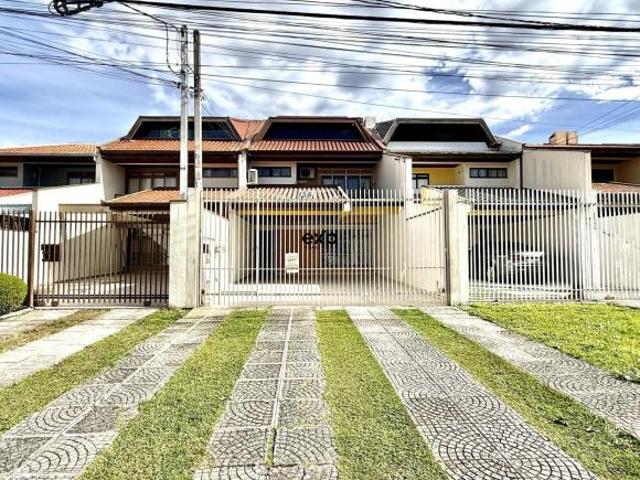 Excelente Sobrado/Triplex à venda em Curitiba no bairro Jardim das Américas! Localização Fantástic