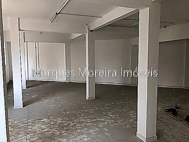 Excelente salão de 80m2