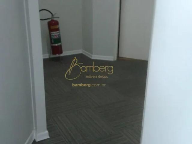 Excelente Sala Comercial Brooklin, Próximo à Estação Berrini com 374 mtrs. Mobiliado