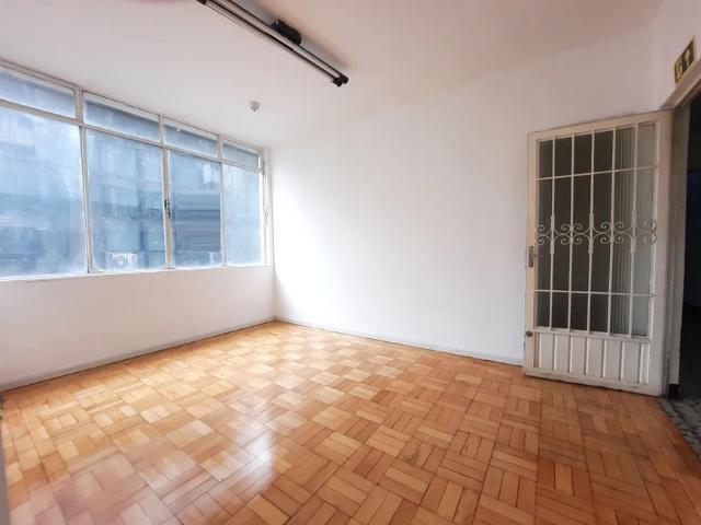 Excelente sala comercial, próxima a Santa Casa