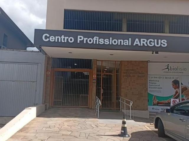 EXCELENTE SALA COMERCIAL – VENDA / LOCAÇÃO Av. Cristóvão Colombo, 2427 – Floresta | Porto Alegre/