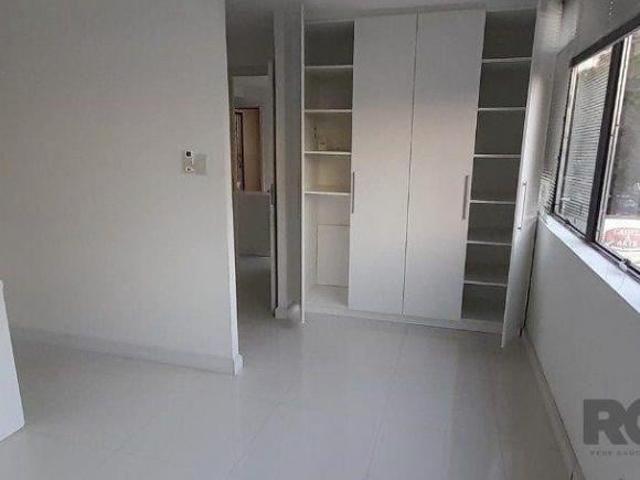 Excelente Sala Mobiliada na Wenceslau Escobar enfrente ao Paseo