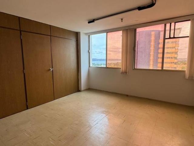 Excelente sala no edifício central Brasília Asa Norte