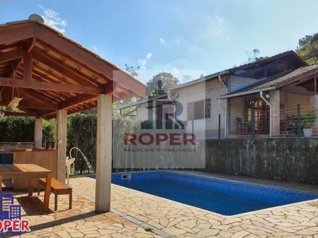 EXCELENTE SITIO COM ESCRITURA DE 24.000 M²/CASA SEDE/LAGO /PISCINA/RANCHO GOURMET À VENDA EM IGARATA