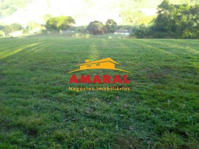 Excelente Sítio, com estrutura para aviário ou para empreendimento residencial