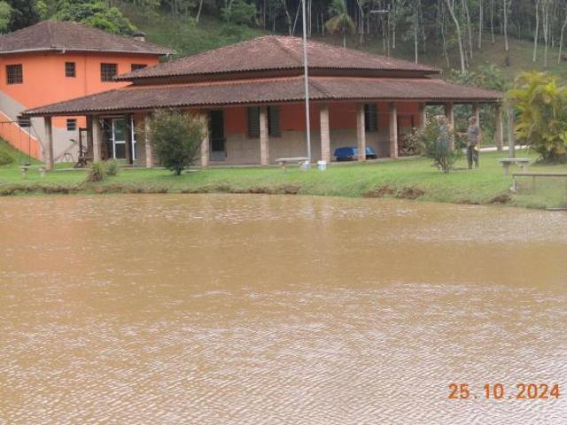 EXCELENTE SÍTIO COM PISCINA, LAGOS E NASCENTES COD: 5408 F: 11 97302 9229 CESAR