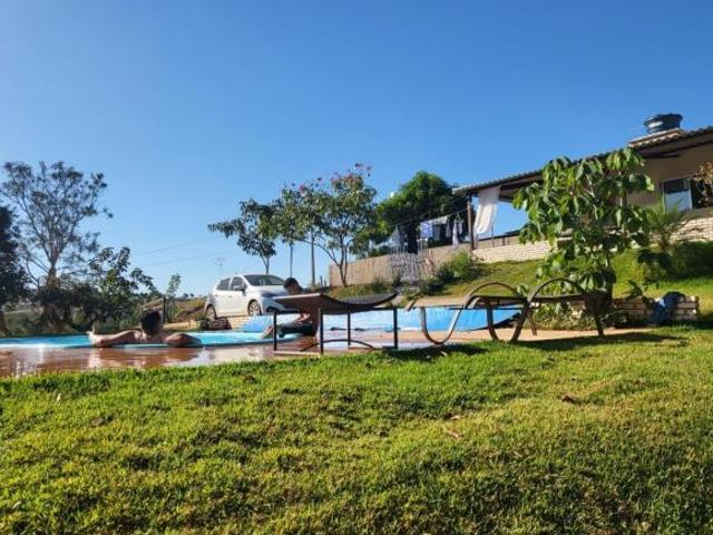 EXCELENTE SITIO COM 3 CASAS E PISCINA AQUECIDO