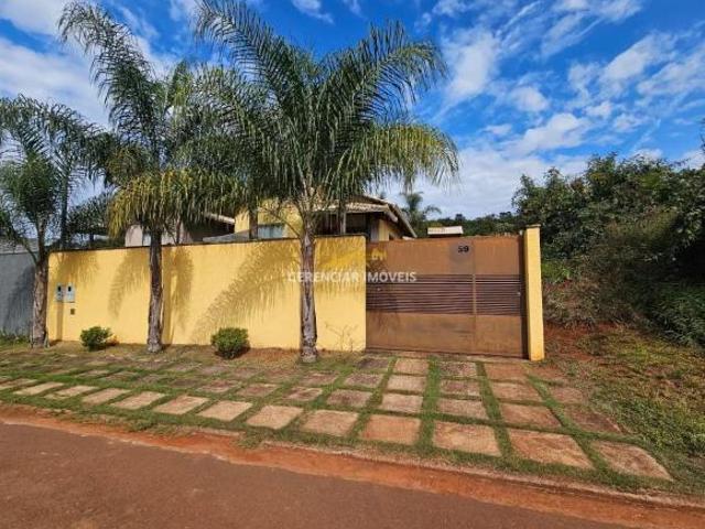 Excelente Sítio à venda em Itatiaiuçu/MG com Piscina e Espaço Gourmet!