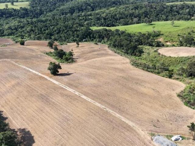 EXCELENTE SÍTIO A VENDA EM ITAPETININGA SP* ? Formação: Agricultura e Pecuária Área Total: 1