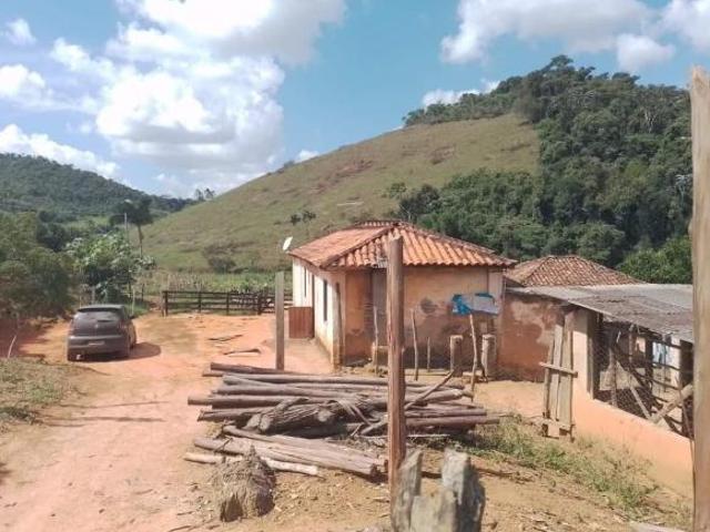 EXCELENTE SITIO A VENDA EM PINHEIROS ALTO!