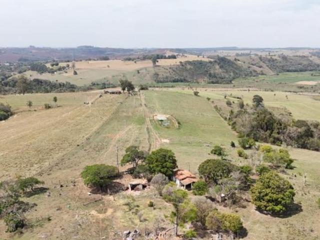 EXCELENTE SÍTIO A VENDA EM SÃO MIGUEL ARCANJO SP* ? Área Total: 68 Hectares ou 28,09 Alqueires