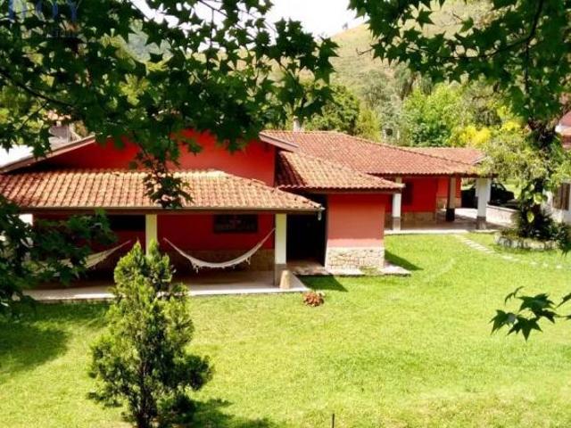 EXCELENTE SÍTIO AOS PÉS DA SERRA DA MANTIQUEIRA