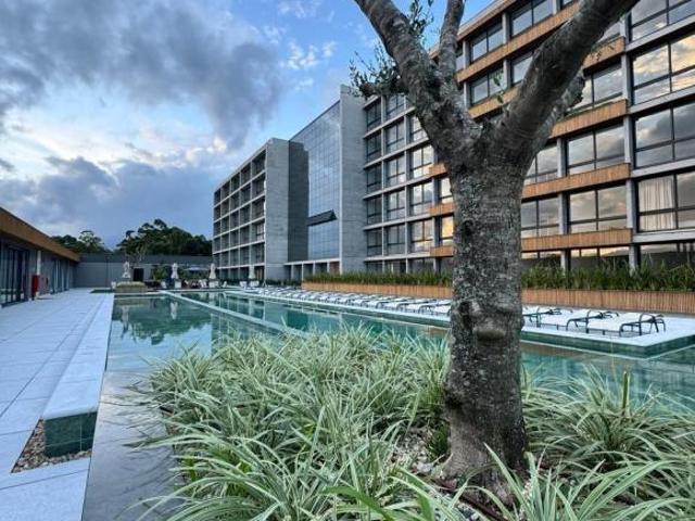 Excelente Studio mobiliado com vaga coberta no Living Resort House