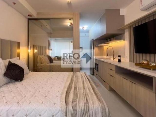 Excelente Studio Mobiliado, no miolo da Chácara Klabin Ao lado do metrô! Com Ar Condicionado!