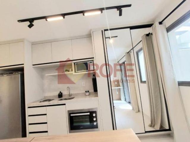 Excelente studio de 28 m² fora da rota de avião, em Moema. Aproveite!