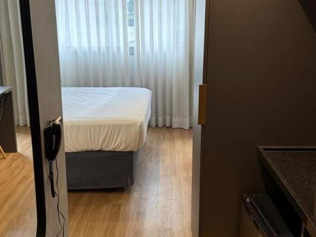 Confortável studio para venda em Pinheiros com 1 quarto, 26m²