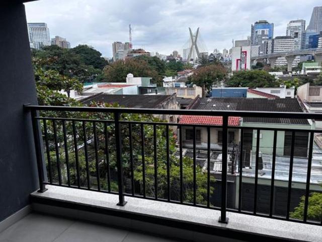 Agradável studio para venda em Vila Cordeiro com 1 quarto, 33m²