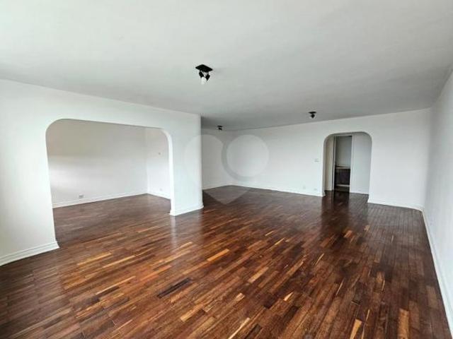 Excelente planta com 173m² 04 dormitórios e 03 vagas! Excelente opção para sua família!