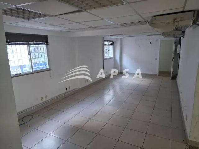 Excelente prédio comercial em área valorizada e revitalizada no porto maravilha. Com mais de 900m² e