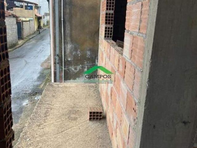 Excelente prédio à venda com 03 apartamentos – Ótima oportunidade