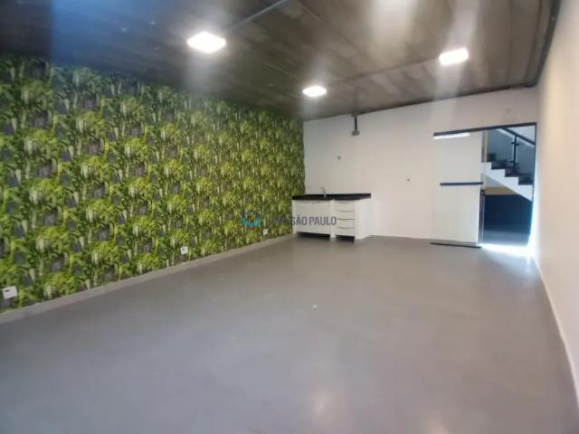 Excelente prédio comercial de aprox. 720m² com elevador. Fácil acesso ao metrô Conceição
