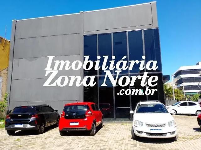 EXCELENTE Prédio comercial de esquina, NOVO, para a 1ª locação! Térreo com aprox. 200m², 2 banheiros