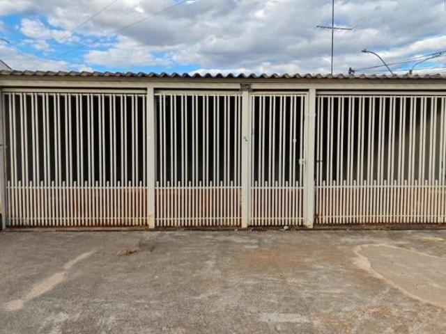 EXCELENTE QNL 10 CASA 3 QTOS DE ESQUINA