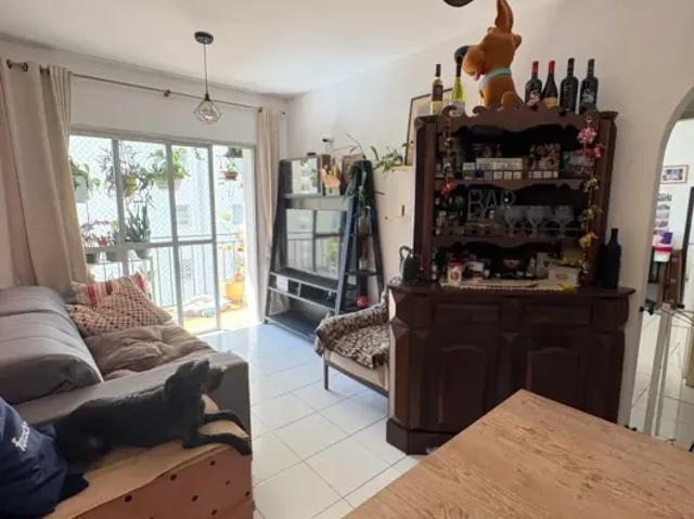 Excelente quarto e sala com varanda e banheiro servico