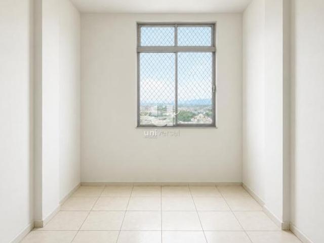 EXCELENTE QUARTO SALA NO CENTRO !