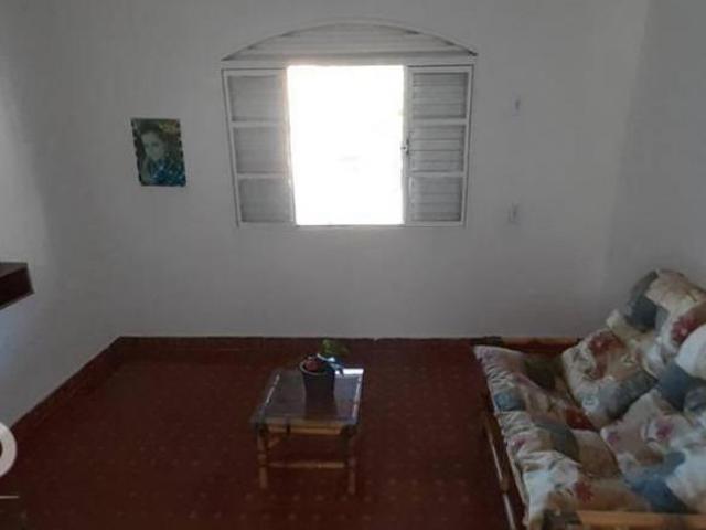 Excelente residência terrea