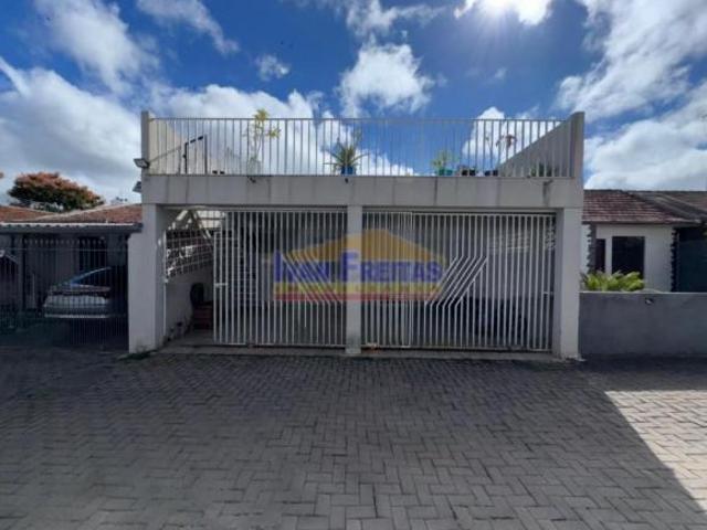 EXCELENTE RESIDÊNCIA TÉRREA EM CONDOMÍNIO EM ÓTIMA LOCALIZAÇÃO!