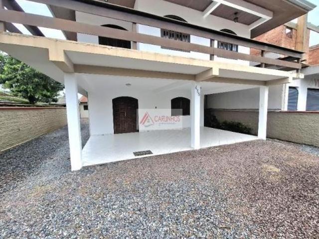 Excelente Residência Ampla no Bairro Piçarras