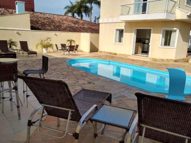Excelente Residência com 216 m² em um terreno com 450 m² no Atami Norte